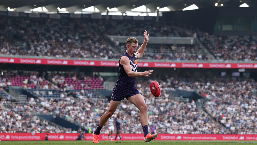 Cameron cleared, Stewart in doubt for Fremantle clash