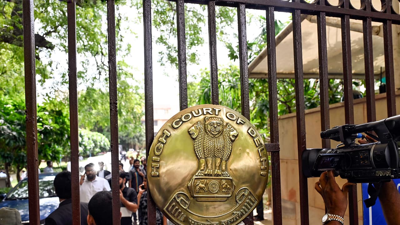 Delhi HC issues notice to CBI on bail plea of Lt Col in graft case
