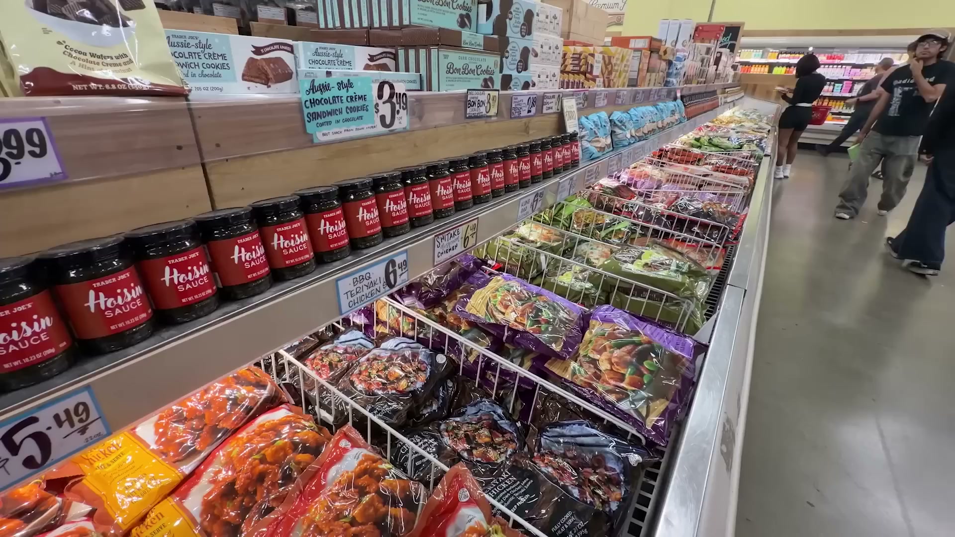 Trader Joe's broke every retail rule - and Walmart can't keep up