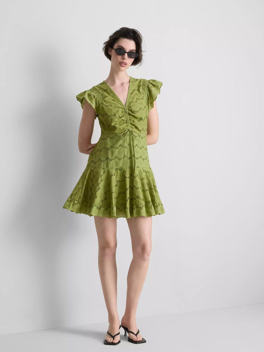 Novedad en Primark: un vestido bordado en el color que buscan todas las ...