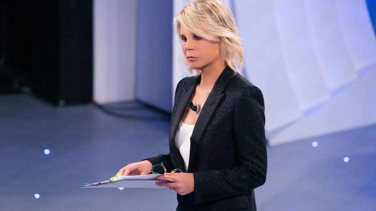 C'è posta per te, Maria De Filippi cambia strategia: tornano le storie ...