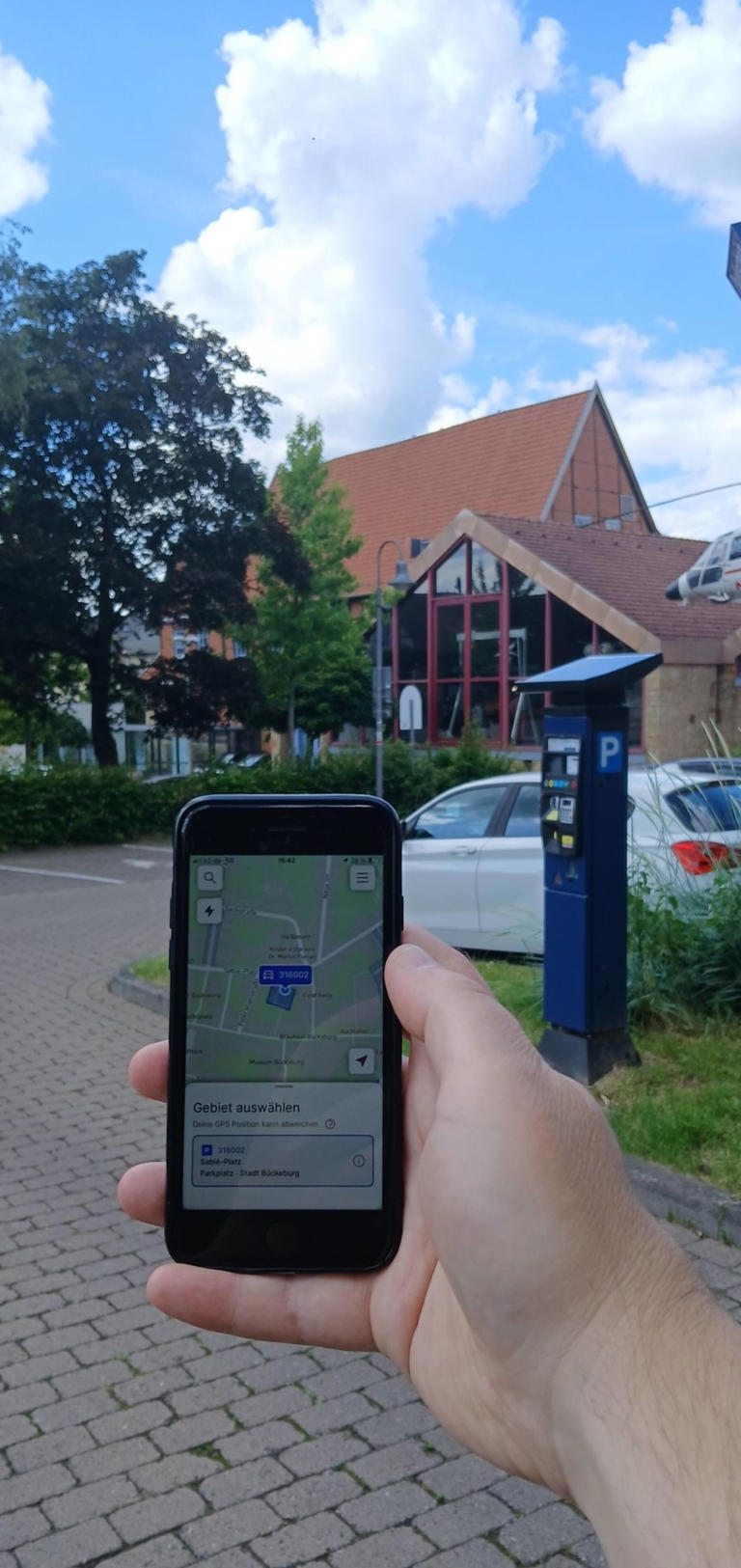 Parken mit dem Smartphone: So will die Stadt Bückeburg bargeldloses ...