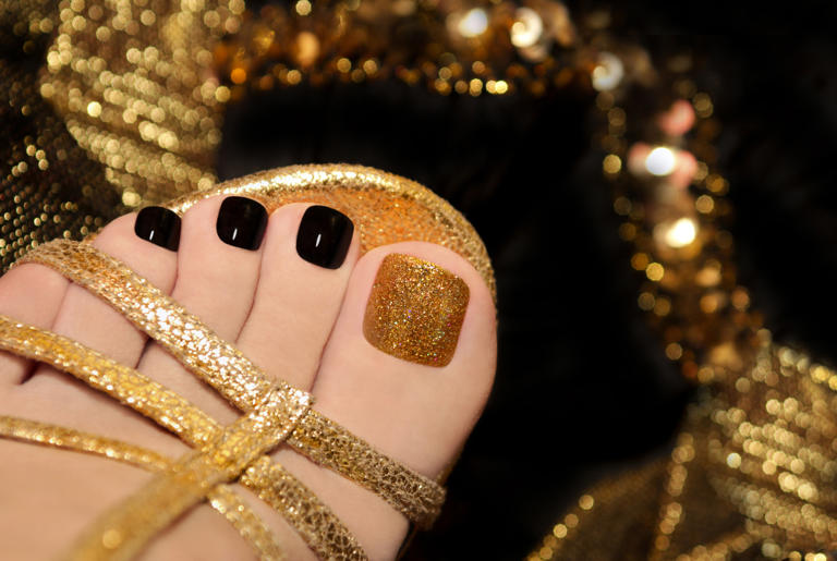Answer Angel: Toe or no toe?