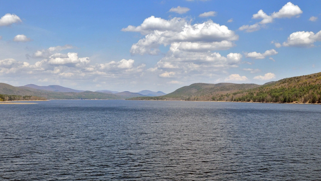 8 serene lakes across Virginia