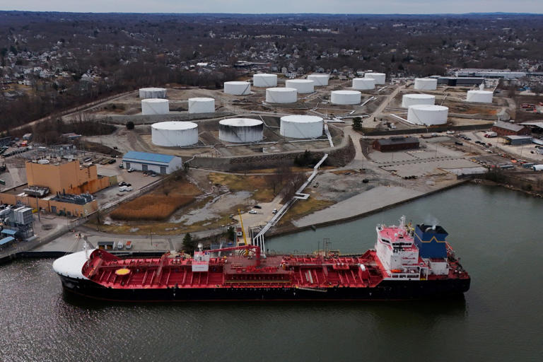 Goldman Sachs cuts oil-price forecasts on faster Gulf supply recovery