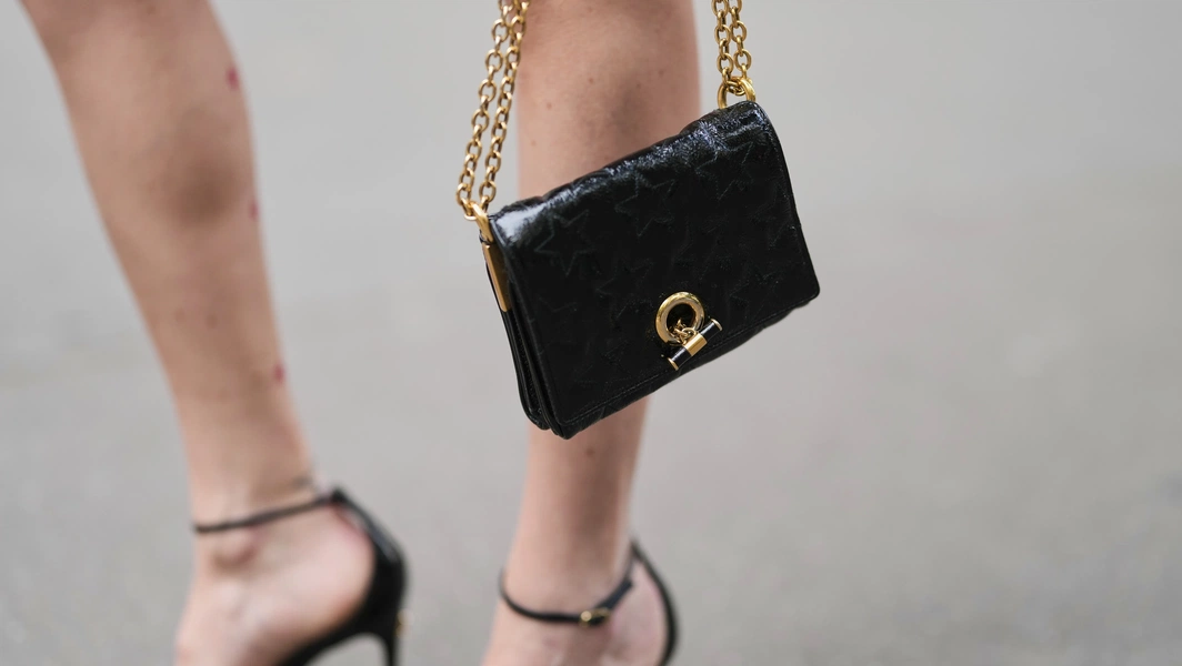 10 stylish crossbody bag trends for 2026