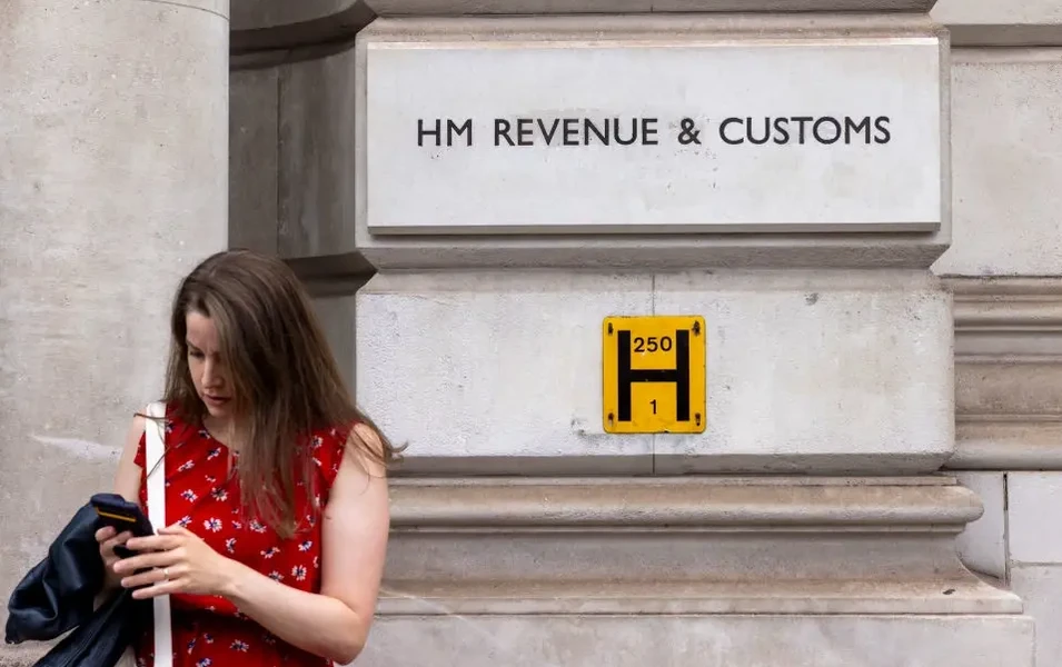 HMRC's updated VAT fuel charges push top band to £2,297