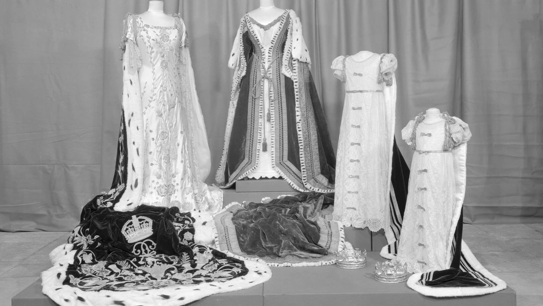 12 iconic Victorian-era fashion masterpieces