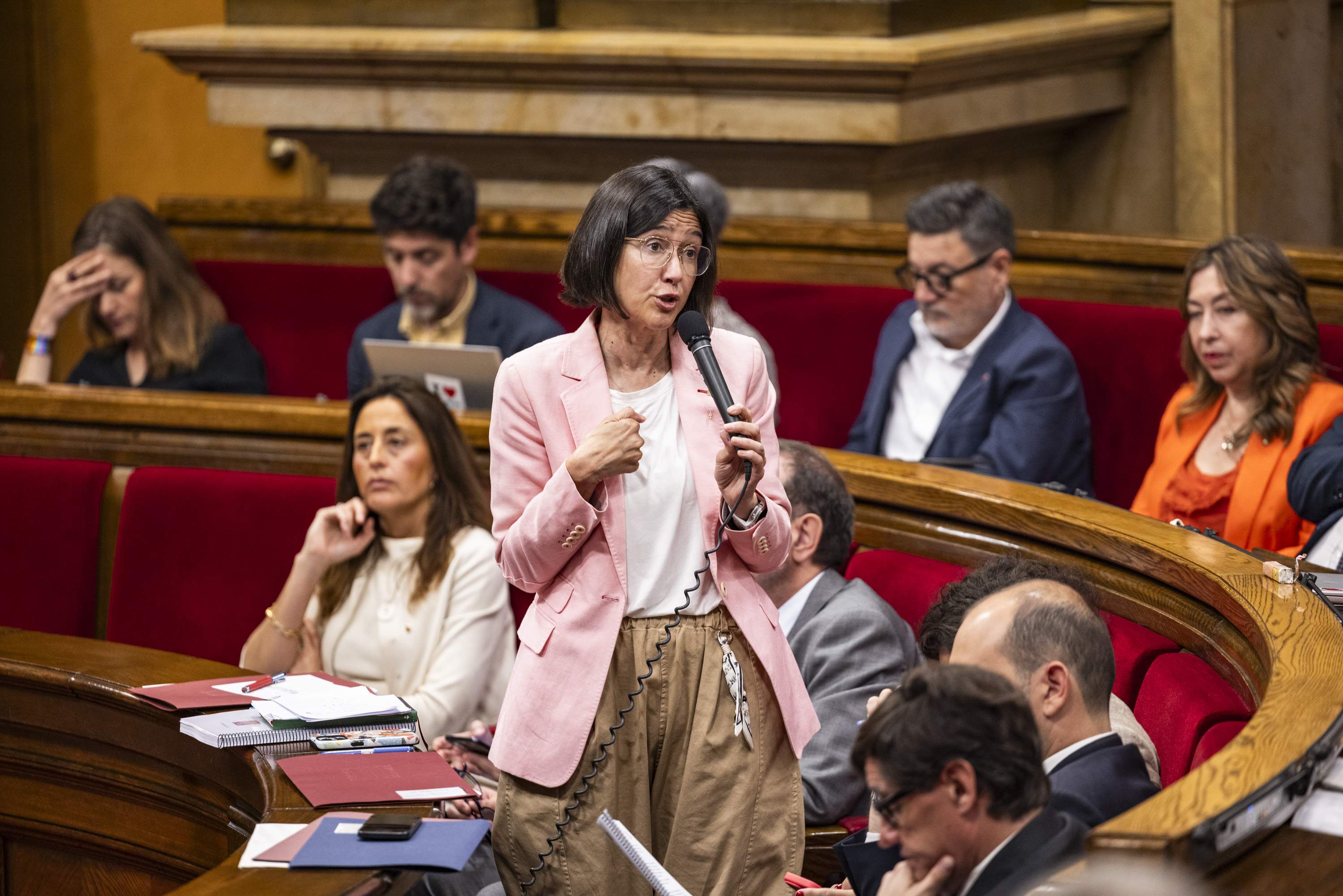 El Govern rectifica a Parlon: el plan piloto para desplegar mossos en ...