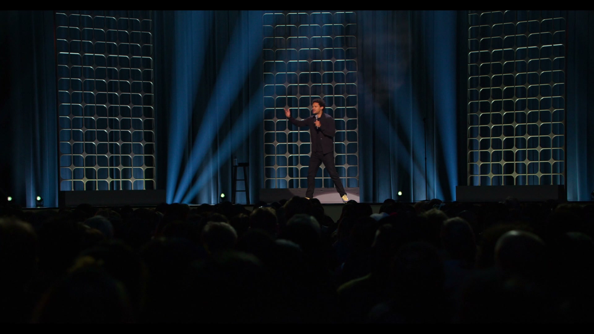 Trevor Noah Spent Years Thinking His Father Didn’t Like Him Trevor Noah ...