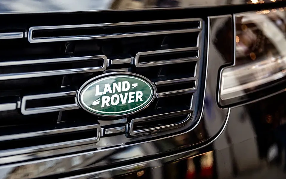 Range Rover Sport EV to debut alongside facelifted model