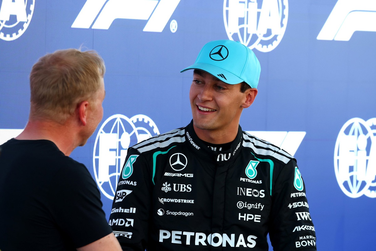 George Russell 'put in a tough spot' by Mercedes, claims Juan Pablo Montoya