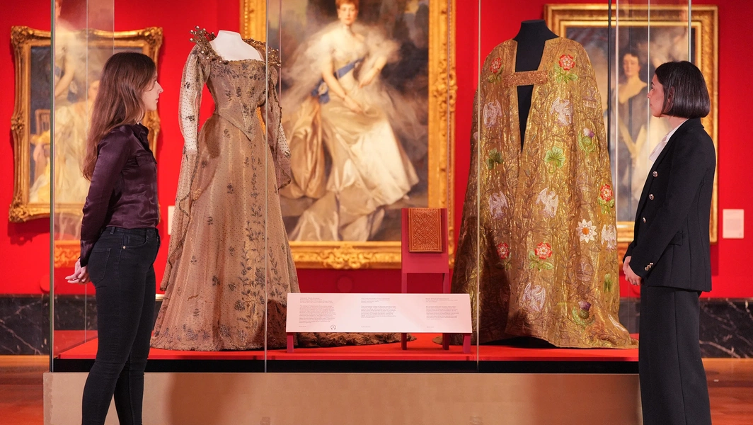 12 iconic Victorian-era fashion masterpieces