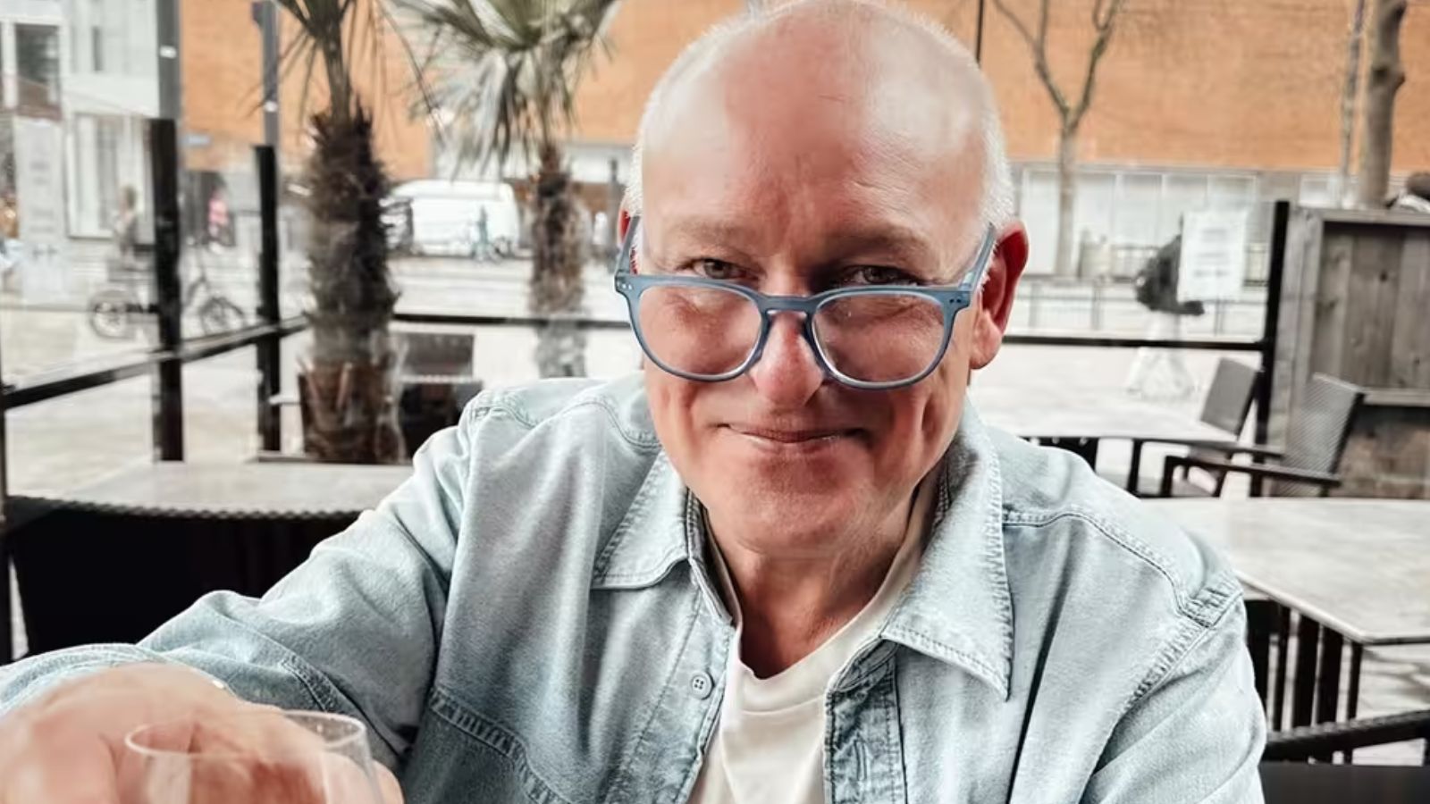 Foto's: zo ziet de knappe vrouw van René van der Gijp eruit