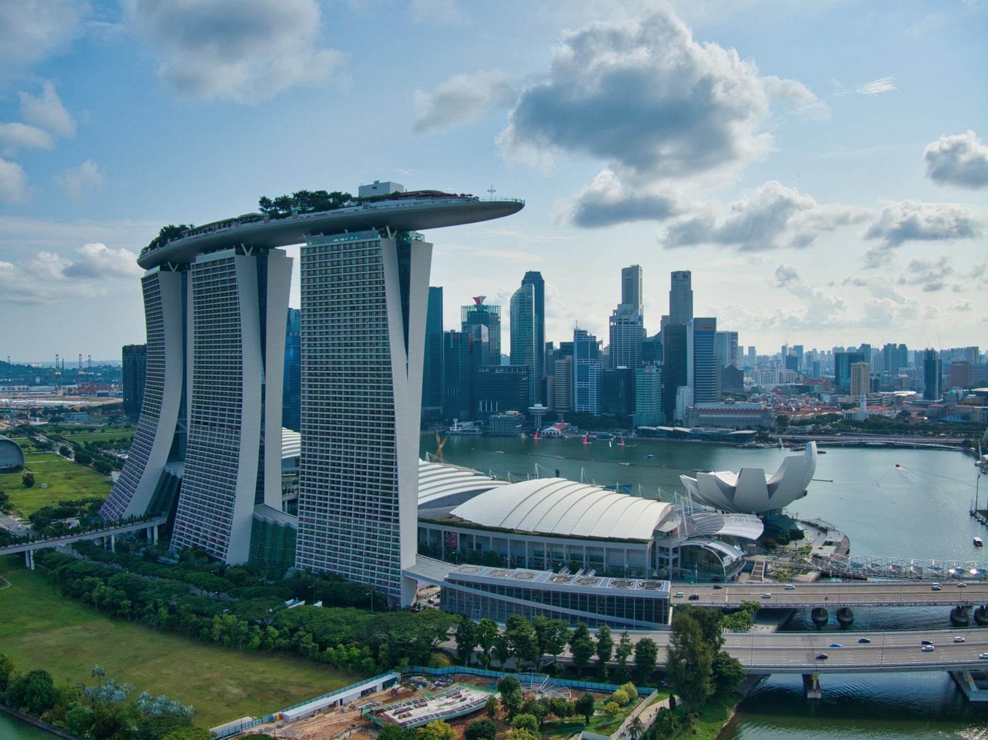 Singapore built a world-class transit system in 30 years. Toronto has ...