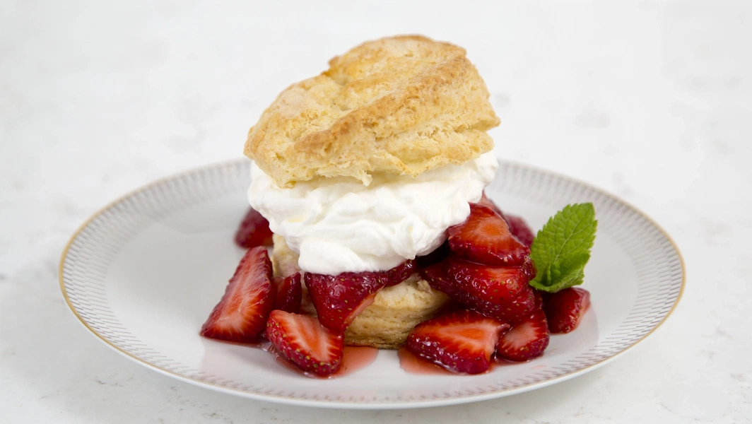 Pastry chef shares expert tips for perfect strawberry shortcake