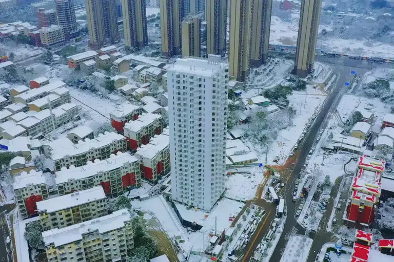 While big-city buildings can take years to finish, China assembled a 26 ...