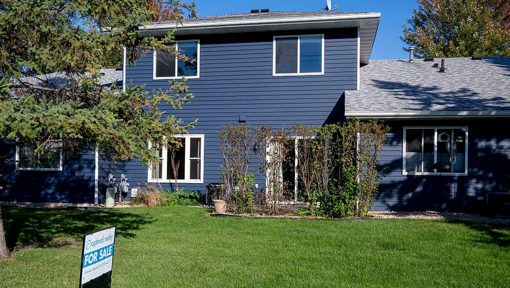 Easy curb appeal wins to sell faster