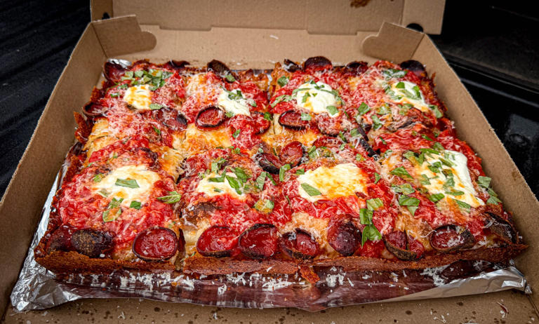 Viral hype is real for Angelo’s Pizza Bar, which is neither a pizza ...