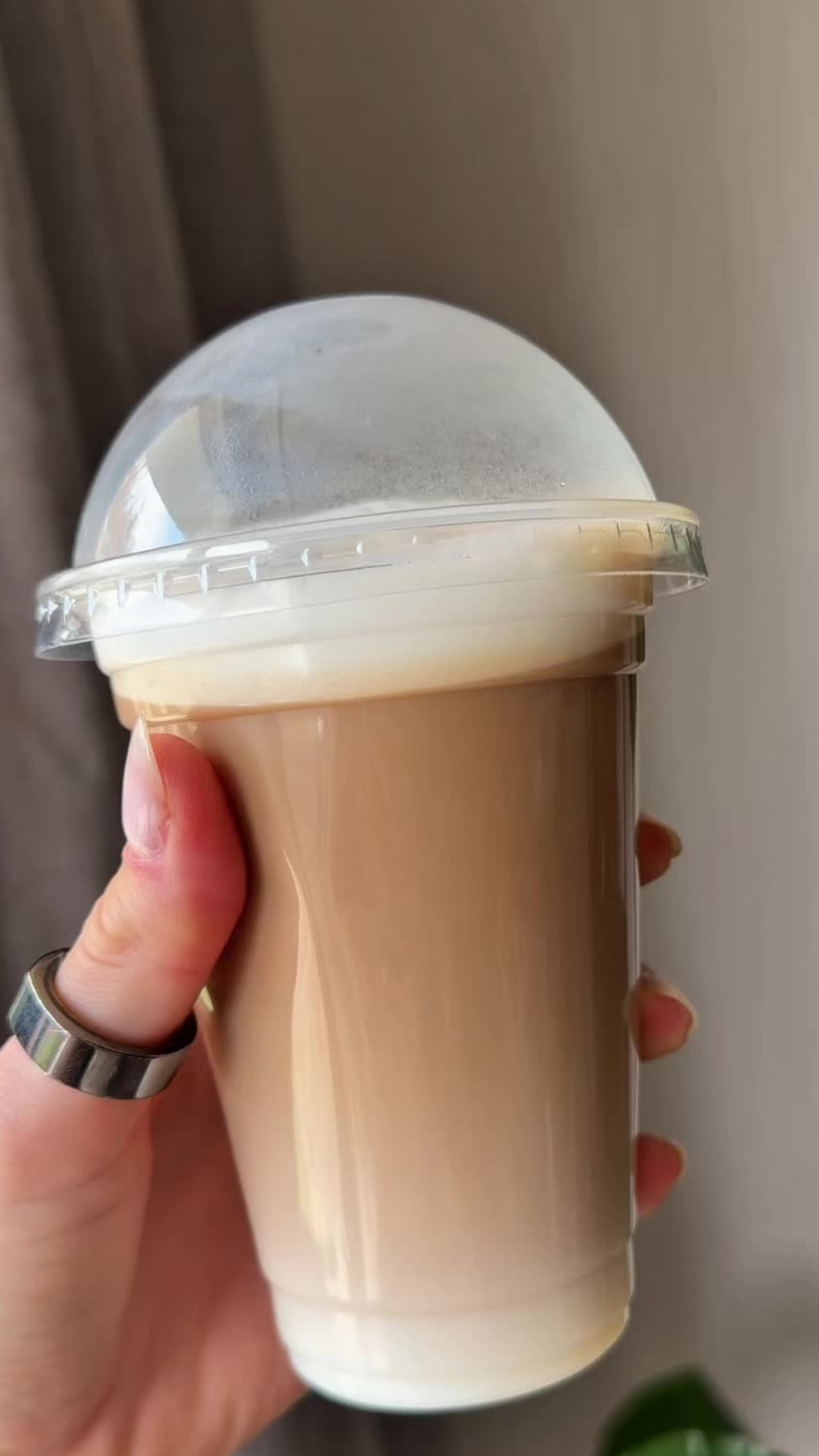 This cute milk frother makes latte macchiatos easy at home