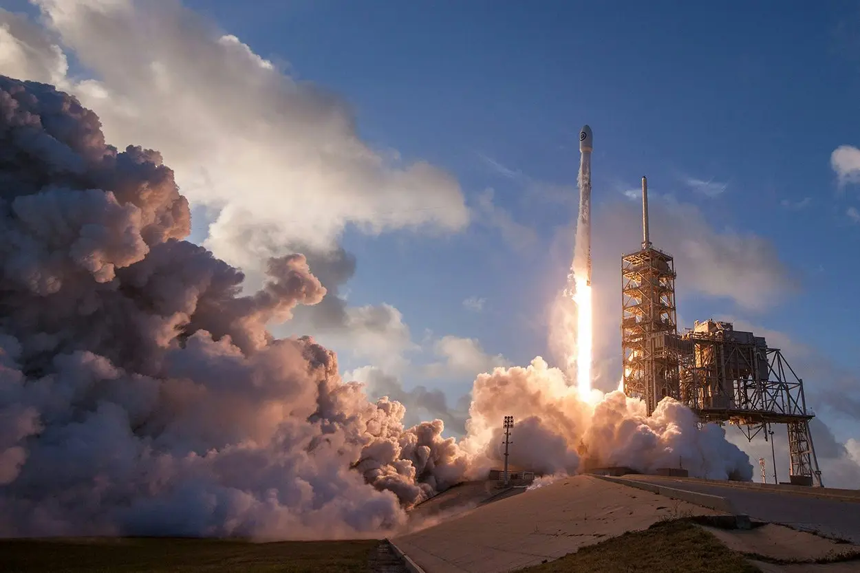 SpaceX compra Cursor por 60.000 millones: la jugada de Elon Musk para ...