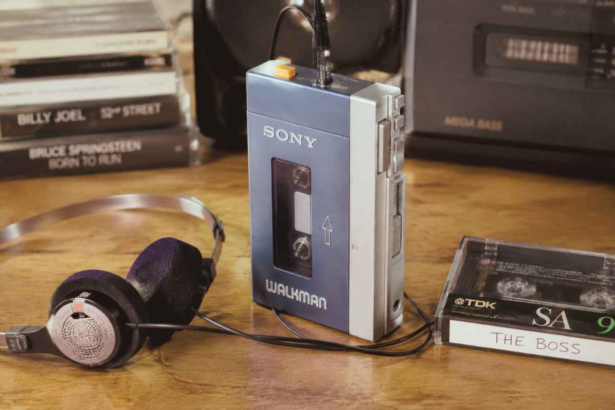Ho abbandonato Spotify e ho ripreso un Walkman a cassette: dopo un mese ...