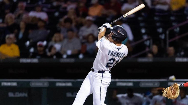 Mariners prospect's hot streak gives Jerry Dipoto another card for ...