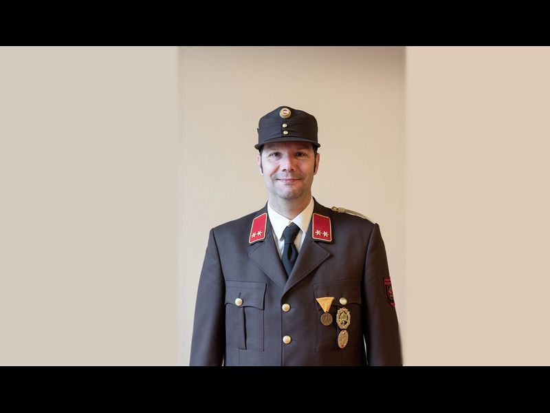Feuerwehrinspektor Franz Brunner zieht sich zurück, Nachfolger ist ...