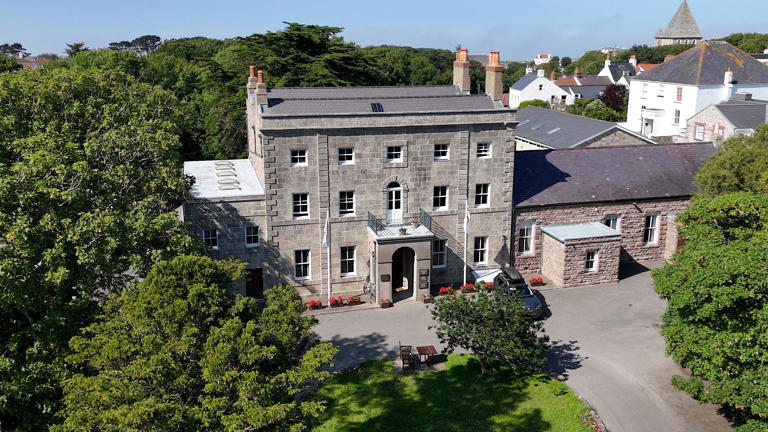 Guernsey and Alderney states meet over tax reforms