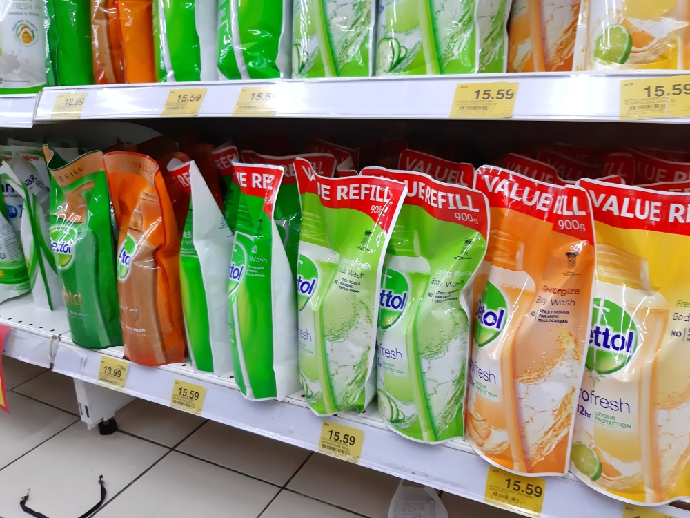 Éco-recharges : pourquoi elles coûtent parfois plus cher que le produit ...