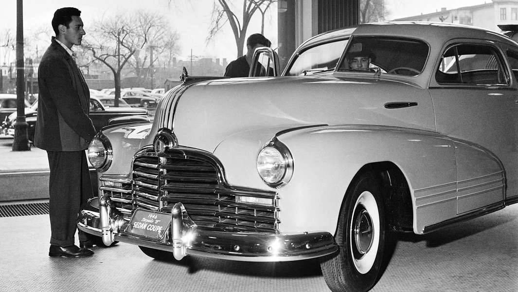 5 classic Pontiac models of the 1950s