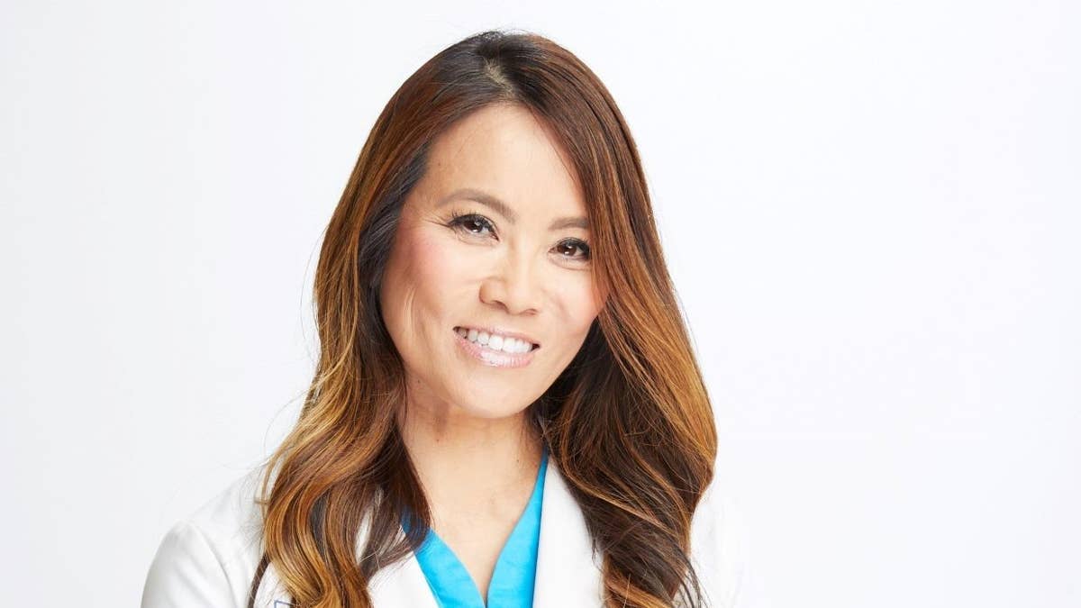 Dr. Pimple Popper shares stroke symptoms that delayed her ER visit