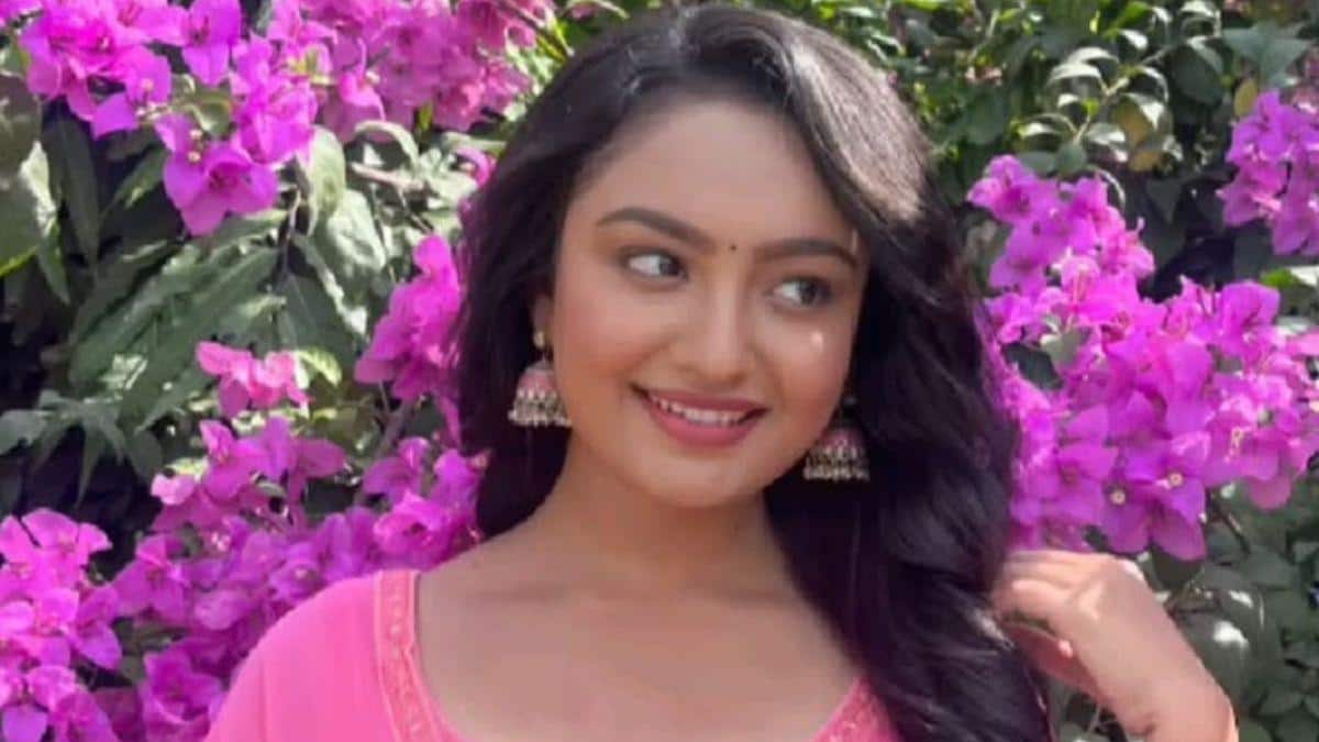 Sanchita Ugale’s family inconsolable as TV actor’s body reaches home ...