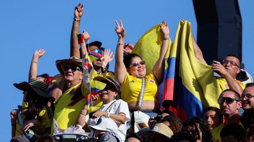 ¡Palpitando el debut! La hinchada de Colombia se toma este martes ...