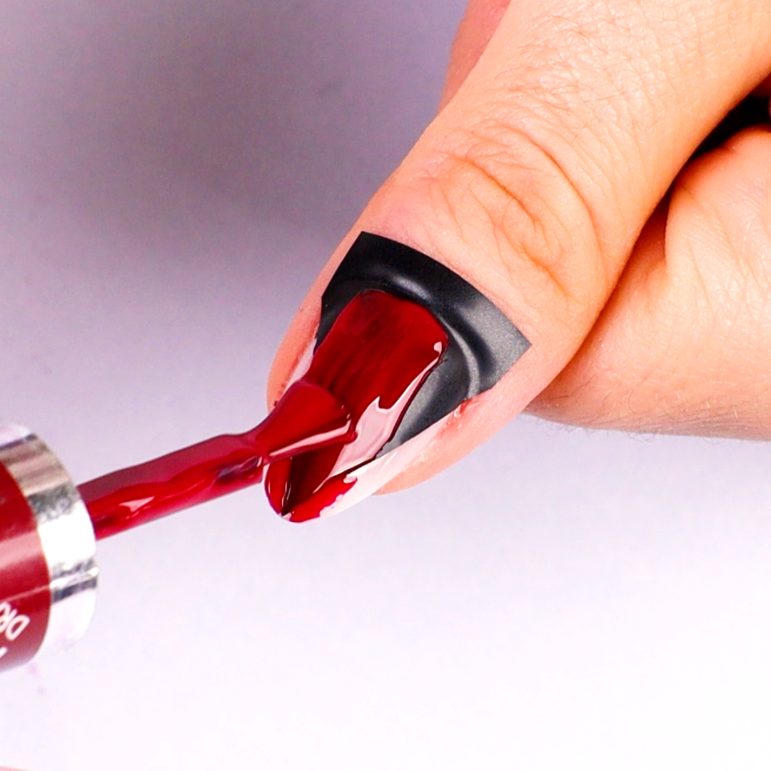 Easy nail hack for a perfect nail design💅