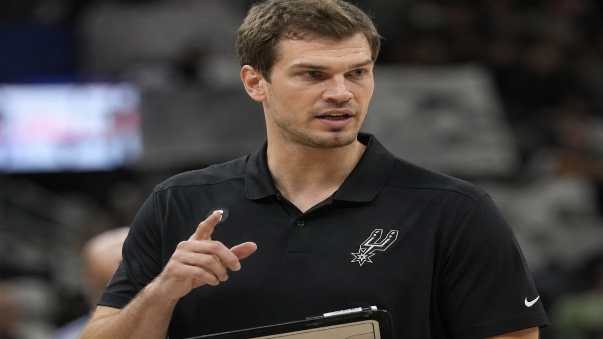 NBA Shocker: Bulls Choose Tiago Splitter as New Head CoachCan He Lead ...