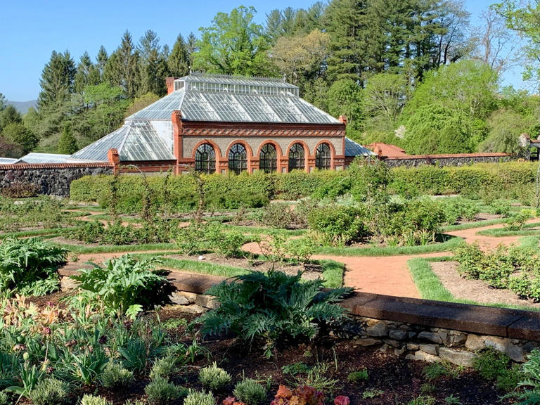 These 10 awe-inspiring American gardens look straight out of a fairy tale