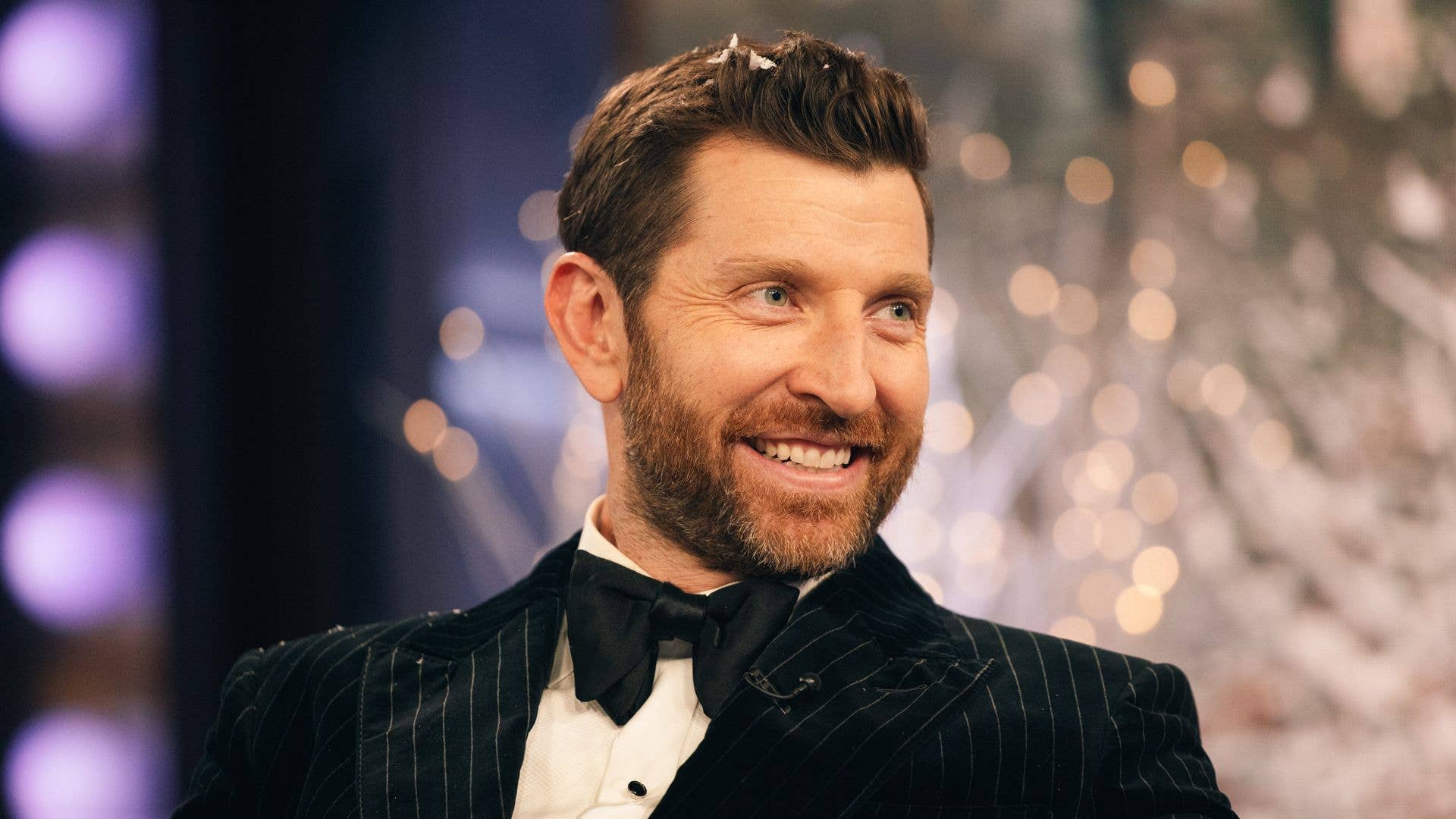Country star surprises fans with secret wedding to 'amazing' mystery woman