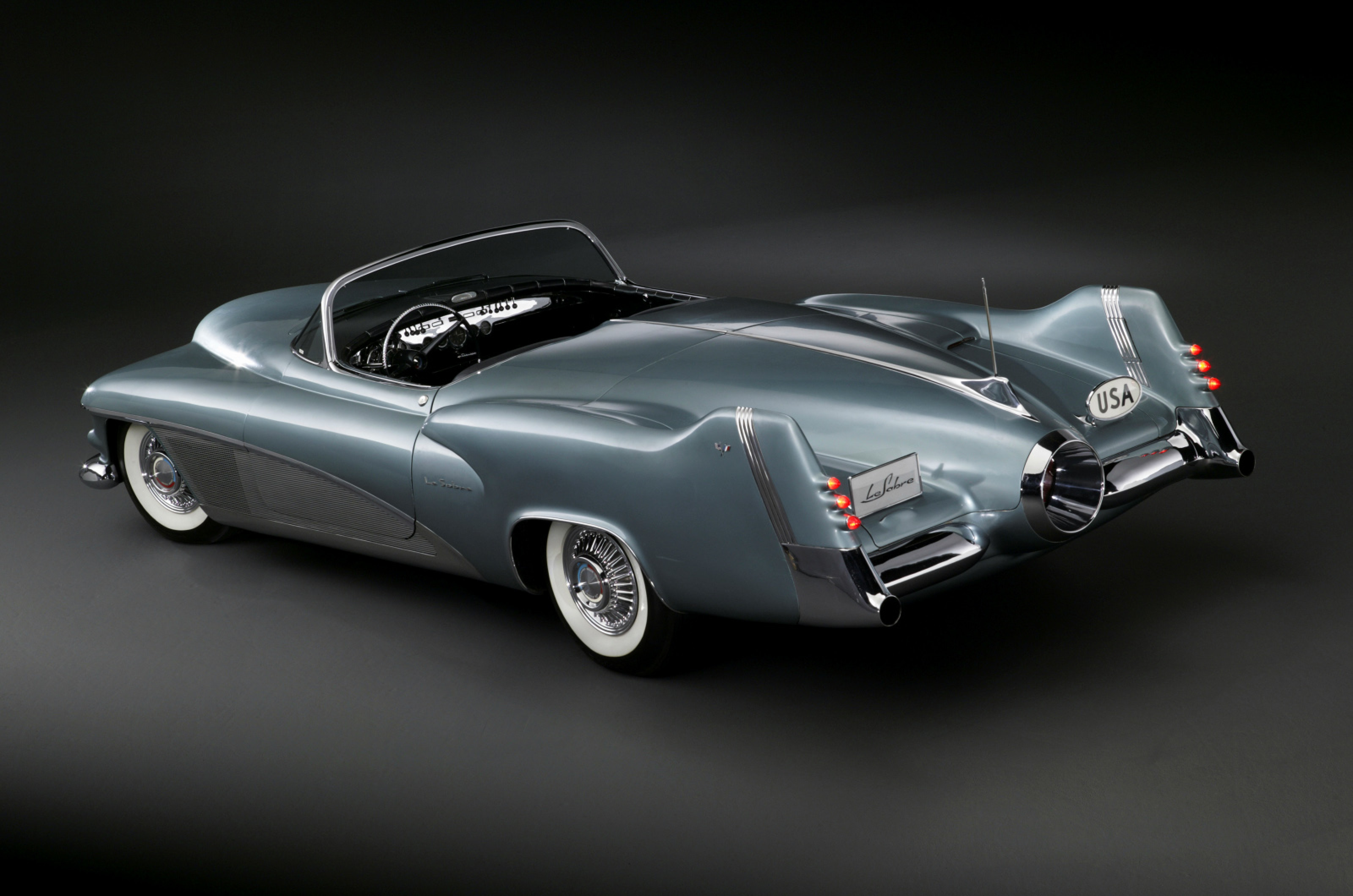 21 grandes coches clásicos con aletas traseras