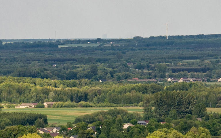 Z tej wieży w powiecie przysuskim widać Radom i Kozienice. Zdjęcia z ...