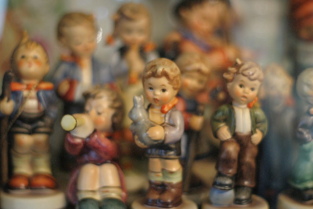 16 collectible figurines people toss in the trash that are actually ...