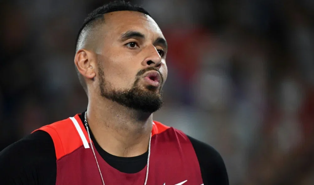 Chấn thương đầu gối, Kyrgios rút lui khỏi giải Halle