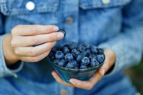 Blueberries will stay fresh for weeks without getting mouldy with ...