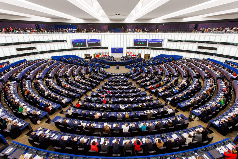 European Parliament backs implementation of EU-US tariff deal