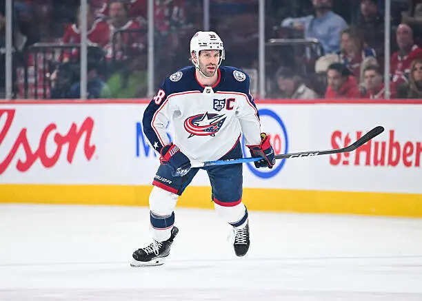 Toronto Maple Leafs NHL trade rumors connect Boone Jenner after Frank ...