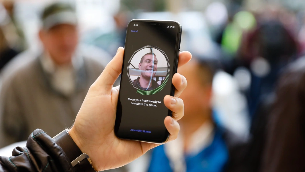 Understanding iPhone privacy and security indicators