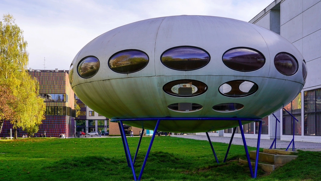 Futuro and Venturo houses: Icons of retro-futuristic design