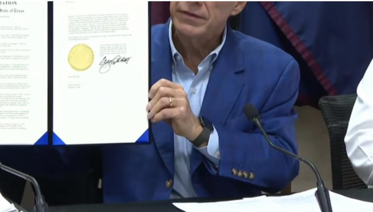 Abbott declara desastre en casi 100 condados en Texas; hay cuatro de la ...