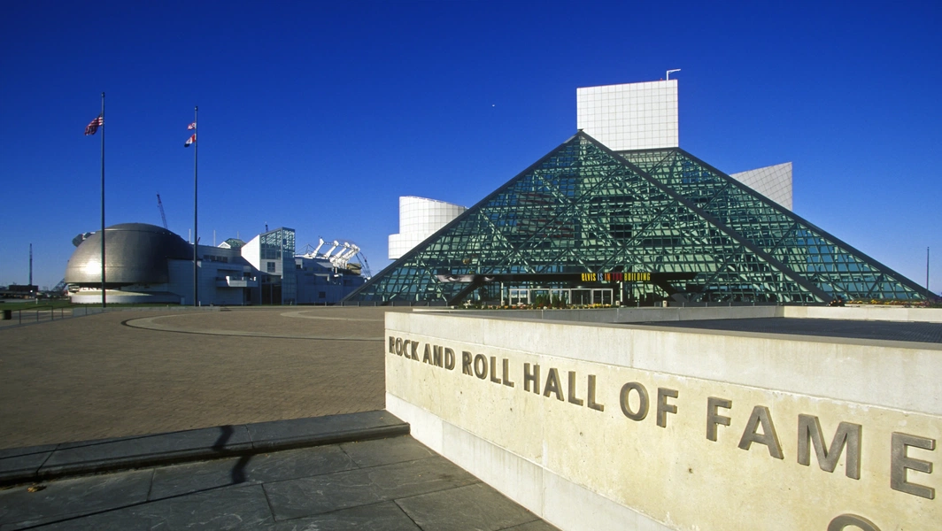 16 influential artists still missing from the Rock Hall