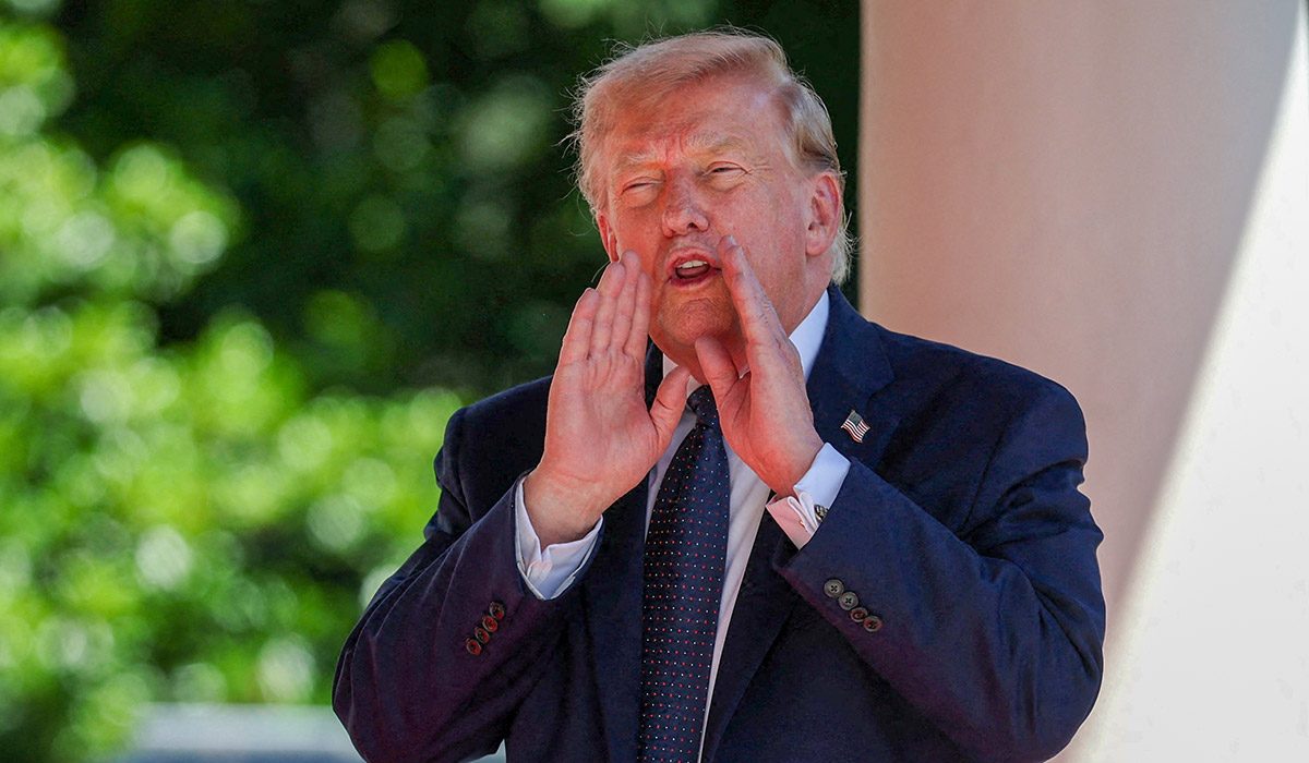 Donald Trump’s reflecting pool turns green again after $20million cleaning
